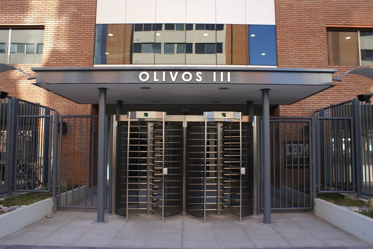Olivos Building III - Cussi Arquitectos